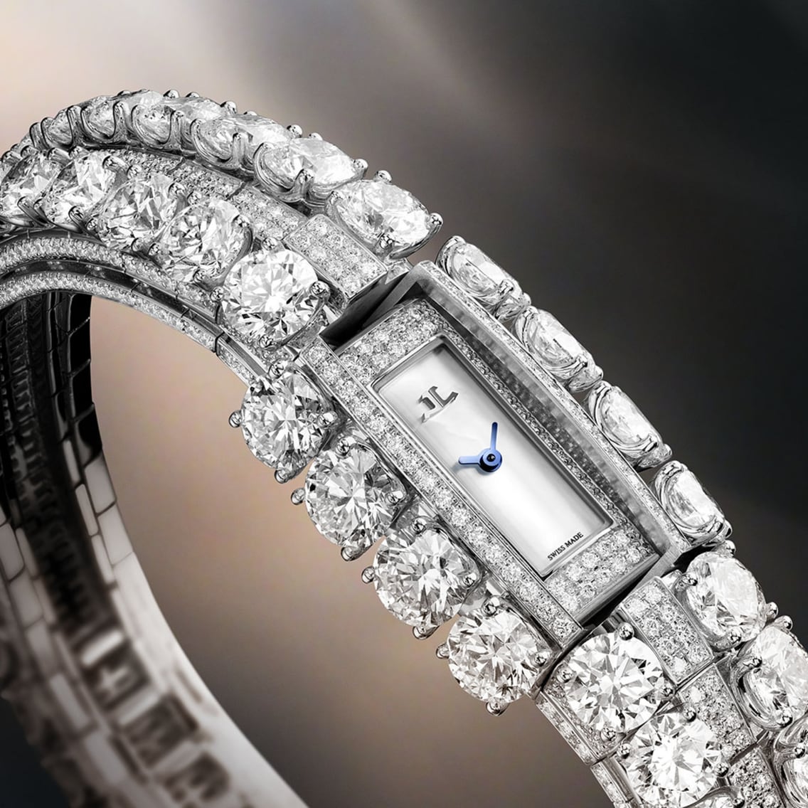 Platinum Ladies Watch Calibre 101 Secrets q2873220 | Jaeger-LeCoultre