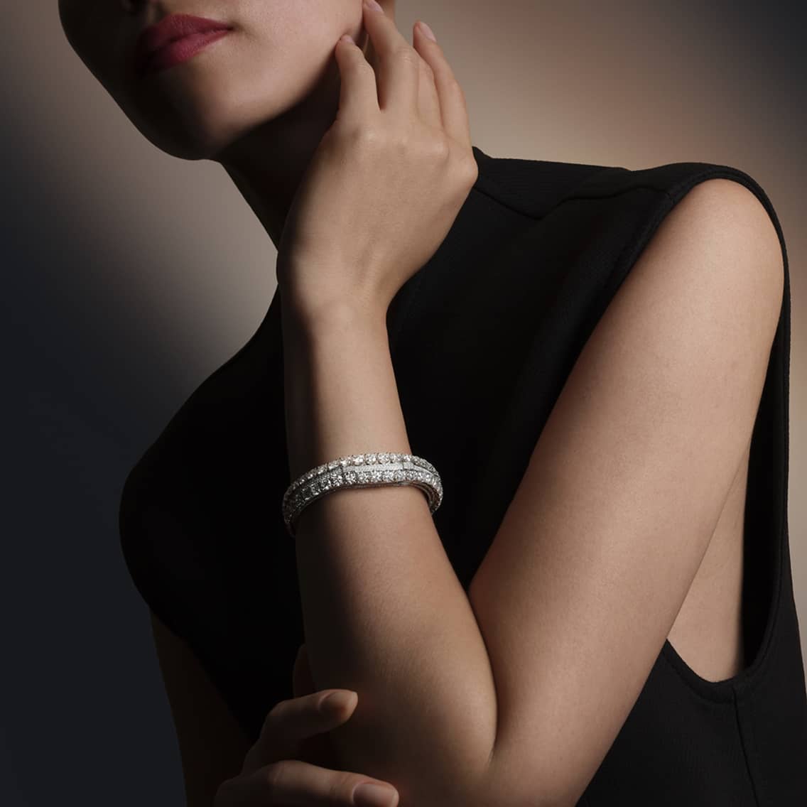 Platinum Ladies Watch Calibre 101 Secrets q2873220 | Jaeger-LeCoultre